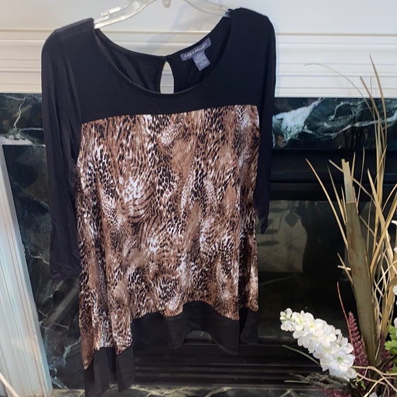 Kate & Mallory | Tops | Leopard Chic | Poshmark